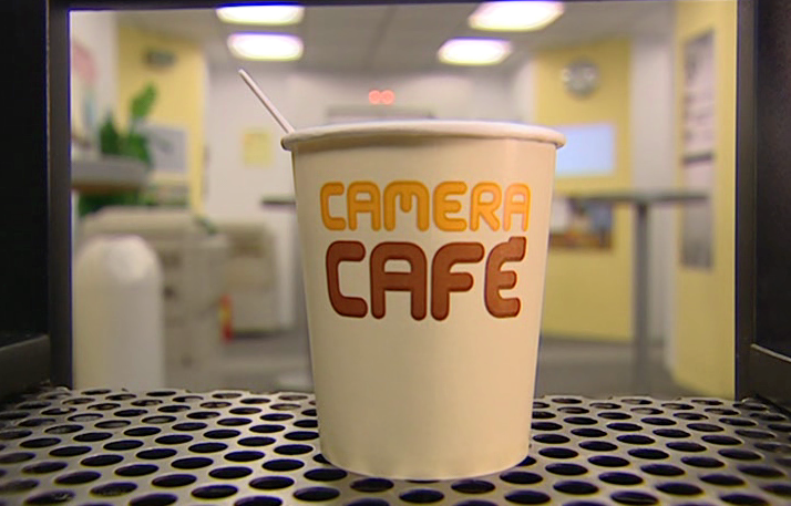 Camera Café torna in onda con Luca e Paolo: le novità della sesta stagione