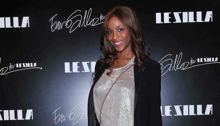 Ainett Stephens, il Tik Tok da svenire: followers impazziti - VIDEO