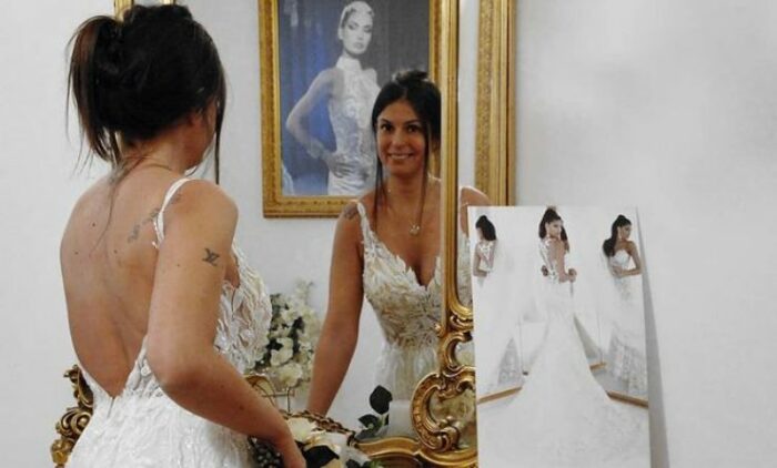 Fiori d'arancio per Sara Tommasi: si è sposata con Antonio Orso