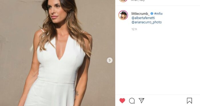 Elisabetta Canalis tutta di bianco: eleganza e sensualità da urlo