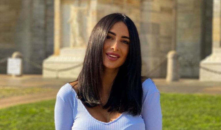 Alessia Messina, sguardo seducente: ma le bombe stanno per scoppiare